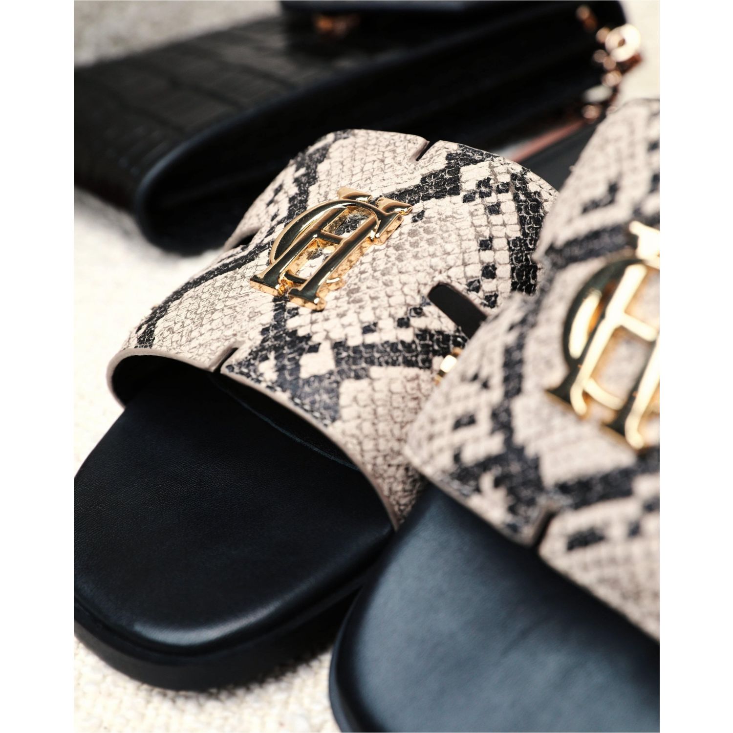 Holland Cooper Monogram Slides 16098123241543